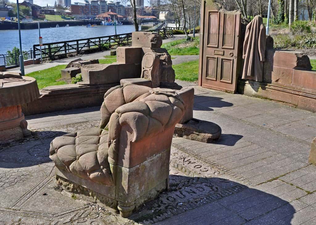 Riverside sculpture walk: east – Seagull City