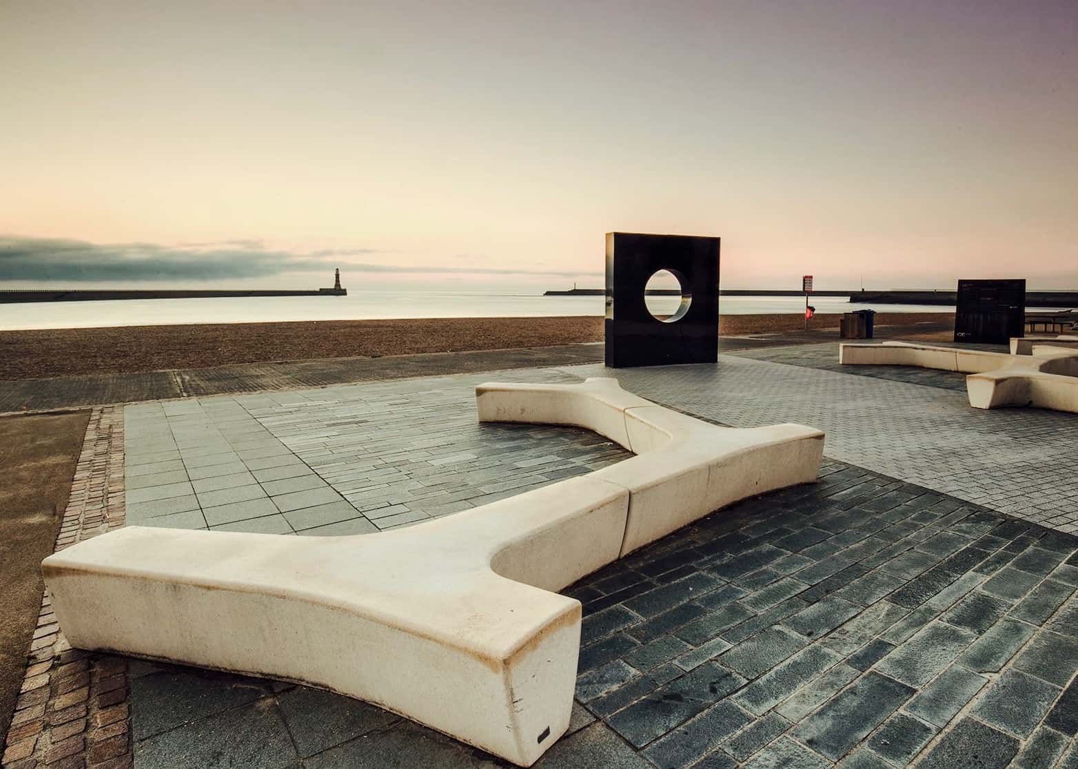 Riverside sculpture walk: east – Seagull City