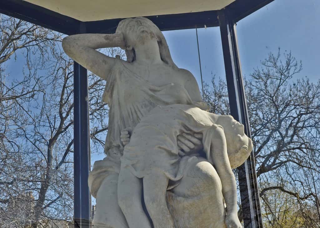 Victoria Hall and the Victoria Hall disaster – Seagull City